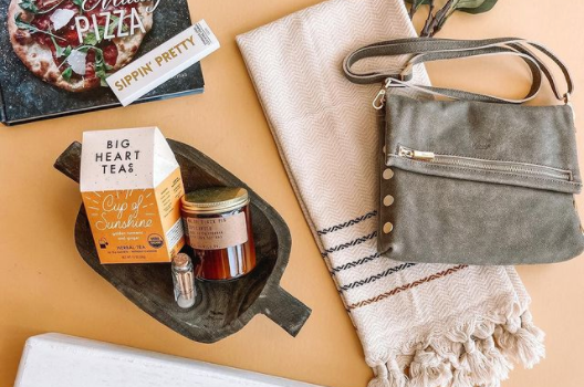 Easy Gift Ideas For All | Common Thread OC – Shop Common Thread