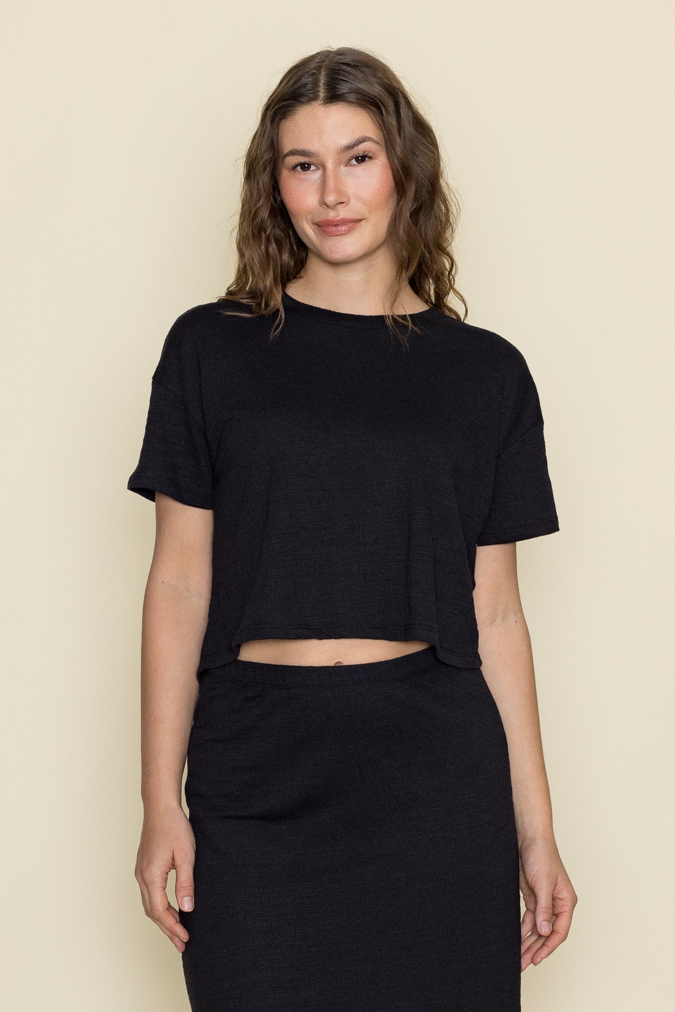 Sway Textured Cropped Tee – Shop Common Thread